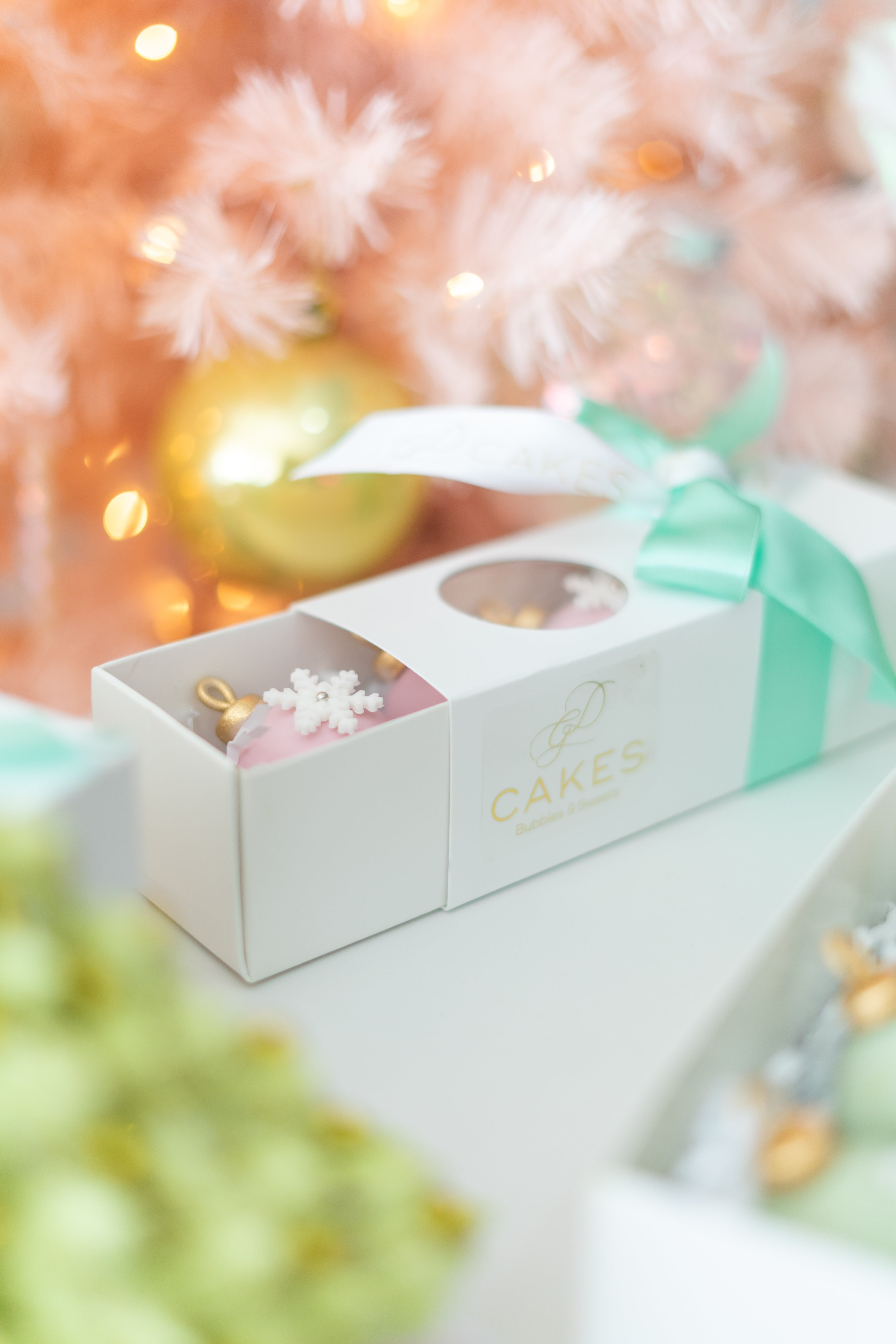 Merry & Bright Collection – GD Cakes